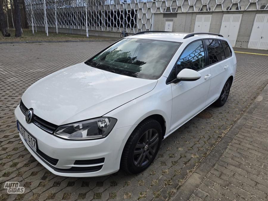 White Volkswagen Golf 2013 in Vilnius, with an engine capacity of 1.60 L and mileage of 249 thousand km for 4700 €, photo 1 on AUTOMOTO.COM.LV