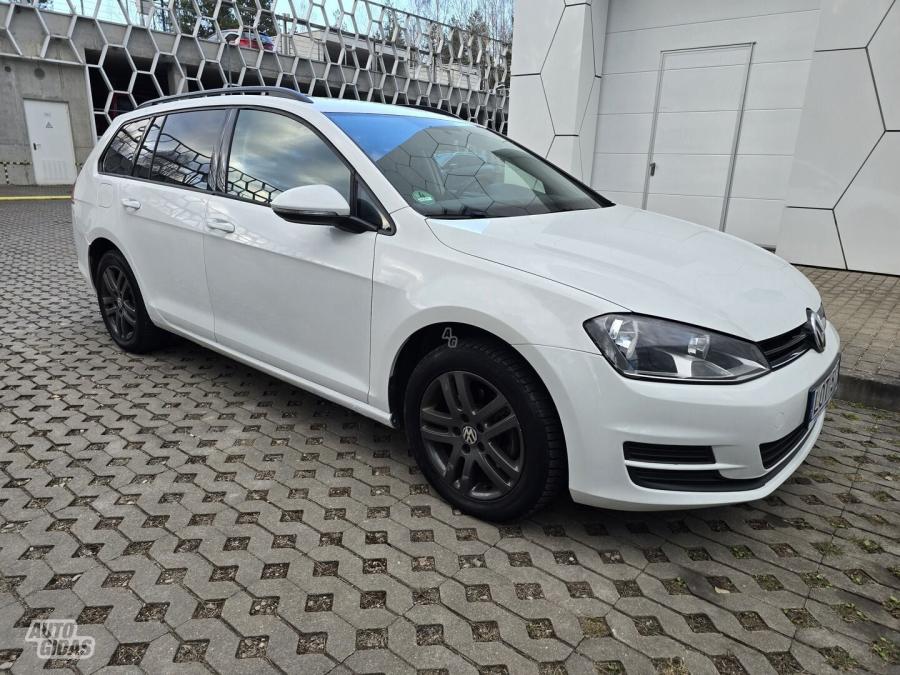 White Volkswagen Golf 2013 in Vilnius, with an engine capacity of 1.60 L and mileage of 249 thousand km for 4700 €, photo 7 on AUTOMOTO.COM.LV