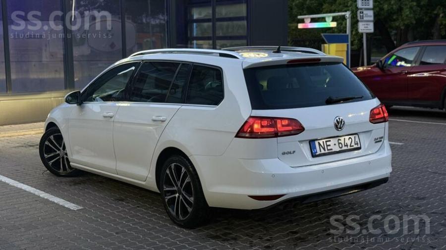 Balts Volkswagen Golf 2013 Rīga, ar dzinēja tilpumu 2.00 L un nobraukumu 299 tūkst. km par 7000 €, foto 5 vietnē AUTOMOTO.COM.LV
