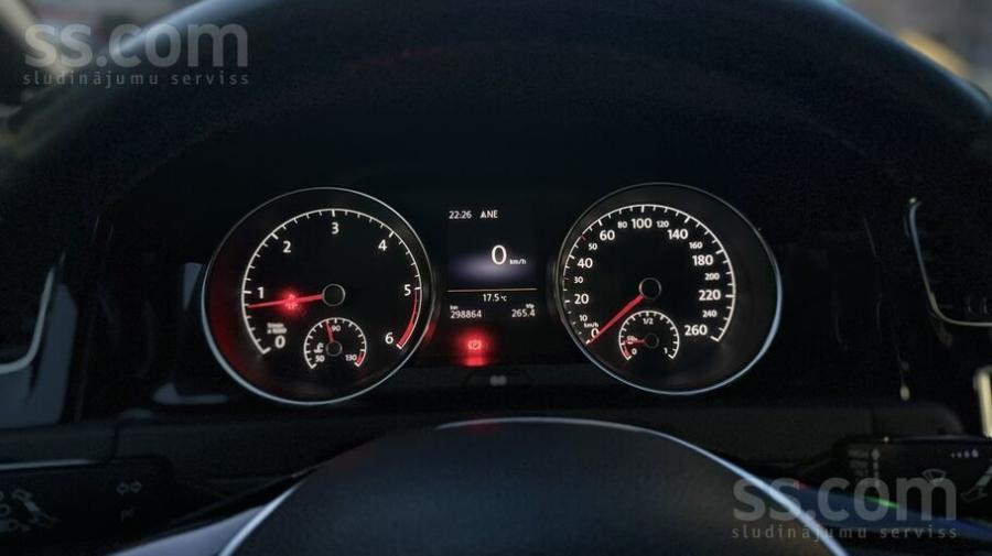 Balts Volkswagen Golf 2013 Rīga, ar dzinēja tilpumu 2.00 L un nobraukumu 299 tūkst. km par 7000 €, foto 10 vietnē AUTOMOTO.COM.LV