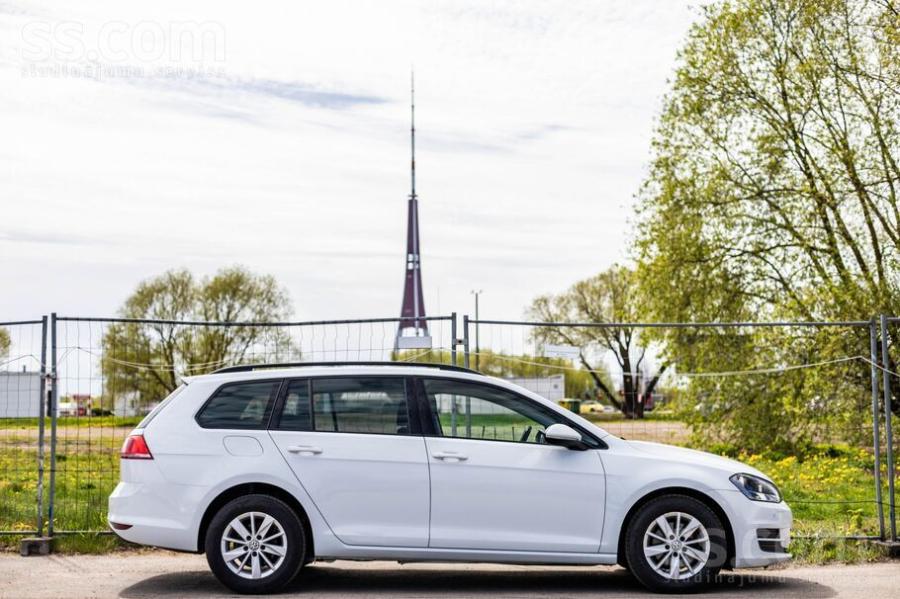 White Volkswagen Golf 2013 in Riga, with an engine capacity of 1.20 L and mileage of 246 thousand km for 5990 €, photo 6 on AUTOMOTO.COM.LV