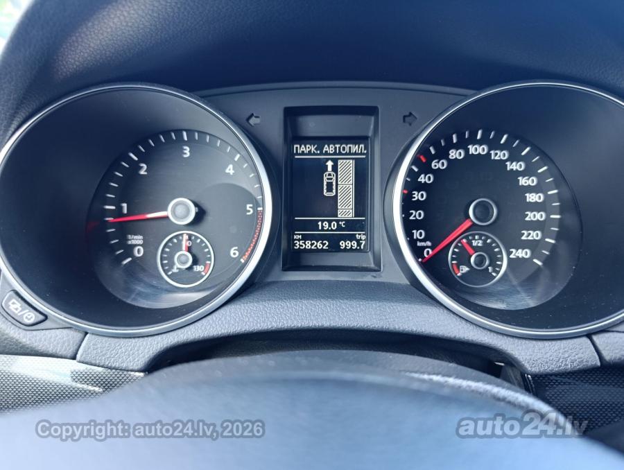Balts Volkswagen Golf 2013 Tallina, ar dzinēja tilpumu 1.60 L un nobraukumu 353 tūkst. km par 2999 €, foto 15 vietnē AUTOMOTO.COM.LV