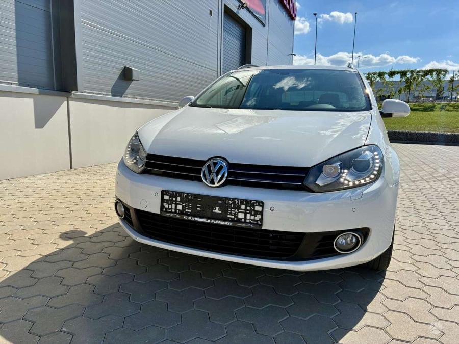 White Volkswagen Golf 2013 in Kaunas, with an engine capacity of 1.97 L and mileage of 284 thousand km for 5490 €, photo 3 on AUTOMOTO.COM.LV