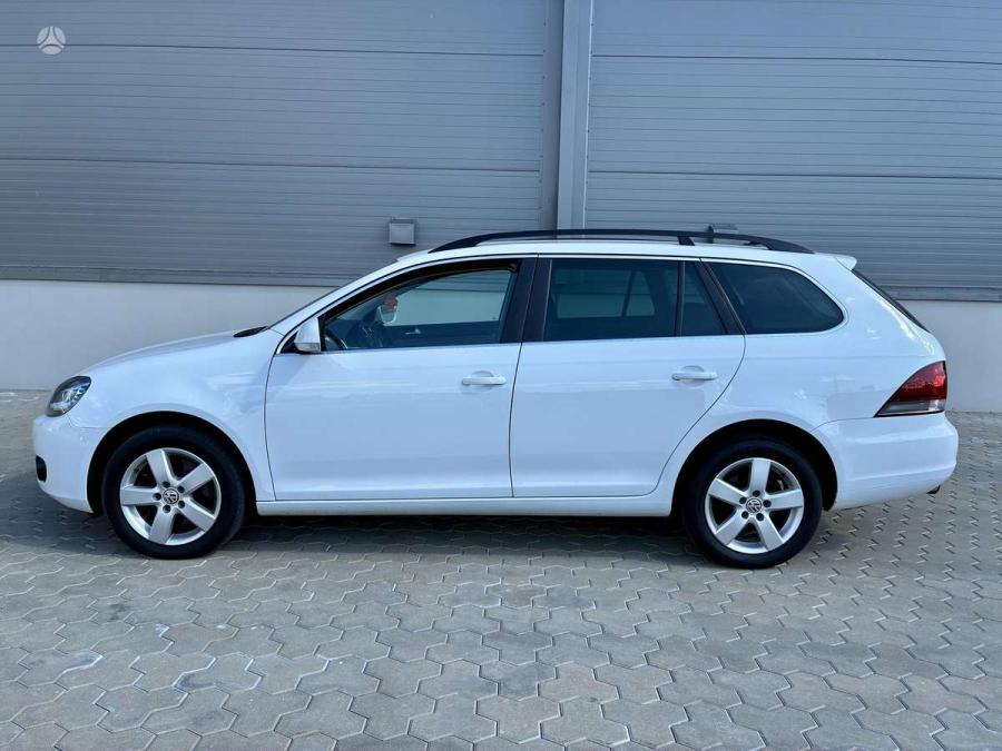 White Volkswagen Golf 2013 in Kaunas, with an engine capacity of 1.97 L and mileage of 284 thousand km for 5490 €, photo 9 on AUTOMOTO.COM.LV