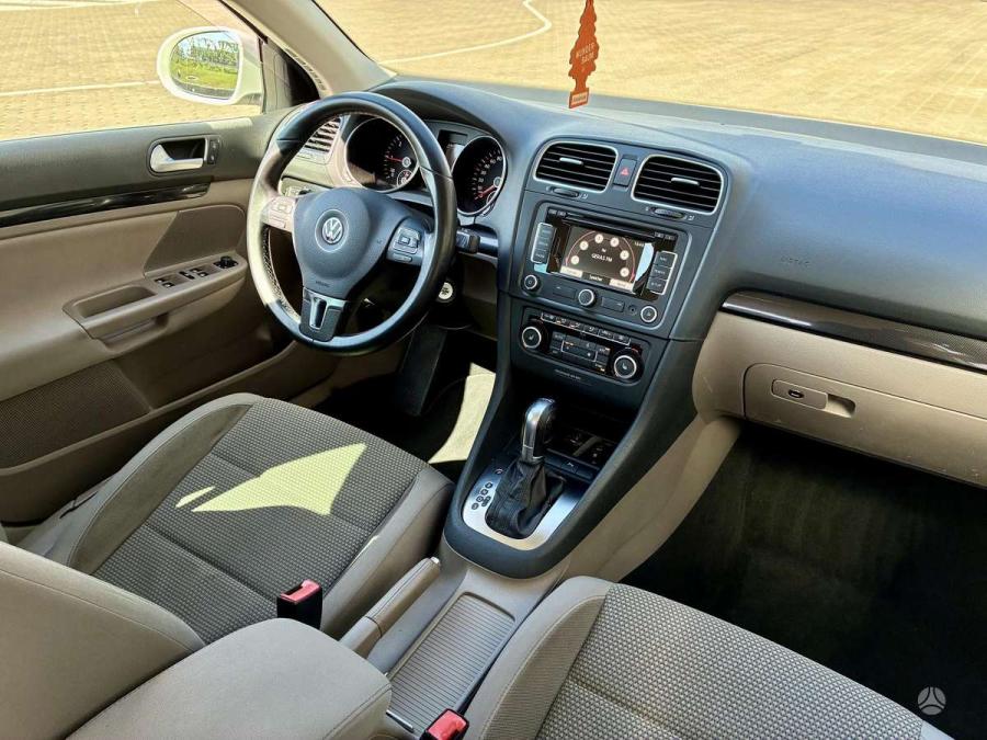 White Volkswagen Golf 2013 in Kaunas, with an engine capacity of 1.97 L and mileage of 284 thousand km for 5490 €, photo 11 on AUTOMOTO.COM.LV