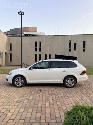 White Volkswagen Golf 2013 in Riga, with an engine capacity of 1.60 L and mileage of 285 thousand km for 2700 €, photo 9 on AUTOMOTO.COM.LV