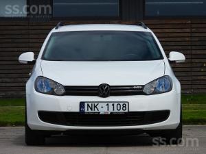 White Volkswagen Golf 2013 in Riga, with an engine capacity of 1.60 L and mileage of 253 thousand km for 4700 €, photo 3 on AUTOMOTO.COM.LV