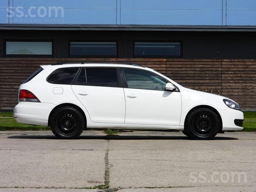 White Volkswagen Golf 2013 in Riga, with an engine capacity of 1.60 L and mileage of 253 thousand km for 4700 €, photo 9 on AUTOMOTO.COM.LV