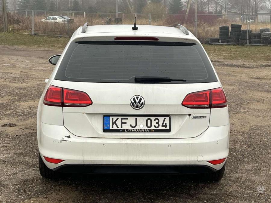 Balts Volkswagen Golf 2014 Kėdainiai, ar dzinēja tilpumu 1.40 L un nobraukumu 180 tūkst. km par 4500 €, foto 9 vietnē AUTOMOTO.COM.LV
