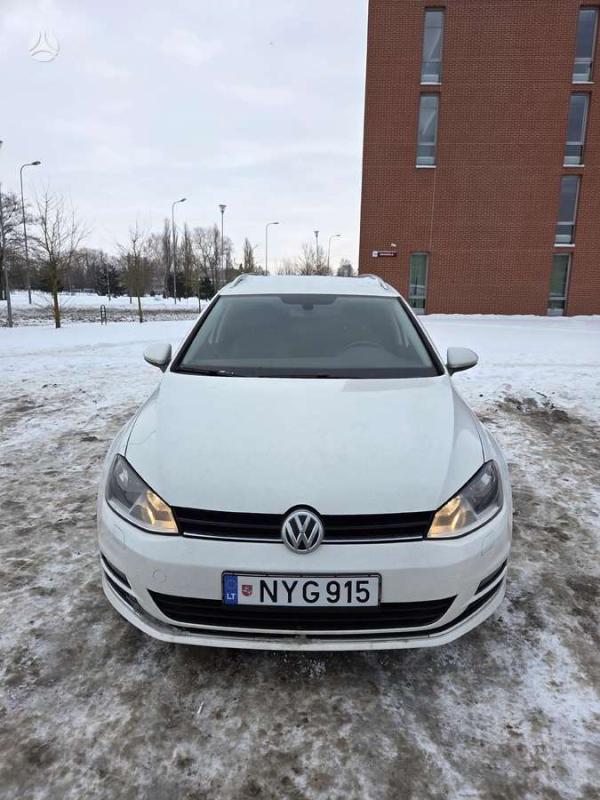 White Volkswagen Golf 2014 in Klaipeda, with an engine capacity of 1.97 L and mileage of 251 thousand km for 7300 €, photo 1 on AUTOMOTO.COM.LV