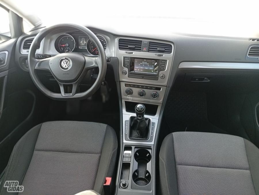 White Volkswagen Golf 2014 in Vilnius, with an engine capacity of 1.60 L and mileage of 254 thousand km for 5550 €, photo 16 on AUTOMOTO.COM.LV