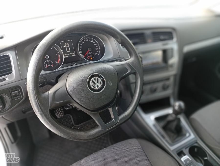 White Volkswagen Golf 2014 in Vilnius, with an engine capacity of 1.60 L and mileage of 254 thousand km for 5550 €, photo 18 on AUTOMOTO.COM.LV