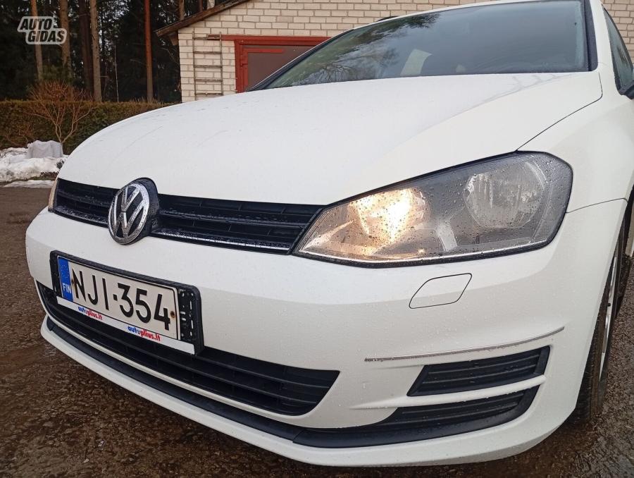 White Volkswagen Golf 2014 in Vilnius, with an engine capacity of 1.60 L and mileage of 254 thousand km for 5550 €, photo 6 on AUTOMOTO.COM.LV