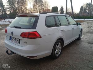 White Volkswagen Golf 2014 in Vilnius, with an engine capacity of 1.60 L and mileage of 254 thousand km for 5500 €, photo 5 on AUTOMOTO.COM.LV