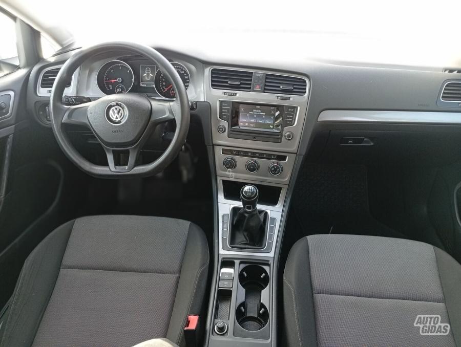White Volkswagen Golf 2014 in Vilnius, with an engine capacity of 1.60 L and mileage of 254 thousand km for 5500 €, photo 23 on AUTOMOTO.COM.LV