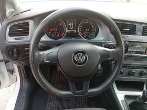 White Volkswagen Golf 2014 in Vilnius, with an engine capacity of 1.60 L and mileage of 254 thousand km for 5500 €, photo 18 on AUTOMOTO.COM.LV
