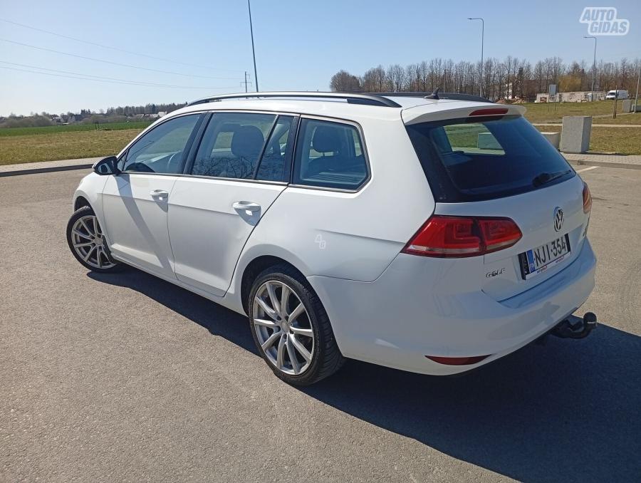 White Volkswagen Golf 2014 in Vilnius, with an engine capacity of 1.60 L and mileage of 254 thousand km for 5700 €, photo 5 on AUTOMOTO.COM.LV