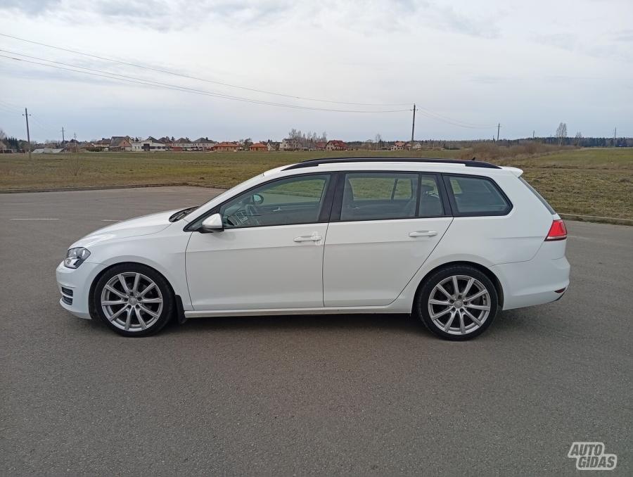 White Volkswagen Golf 2014 in Vilnius, with an engine capacity of 1.60 L and mileage of 254 thousand km for 5700 €, photo 8 on AUTOMOTO.COM.LV