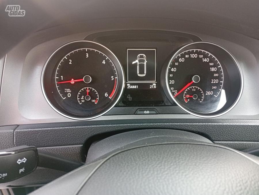 White Volkswagen Golf 2014 in Vilnius, with an engine capacity of 1.60 L and mileage of 254 thousand km for 5700 €, photo 20 on AUTOMOTO.COM.LV