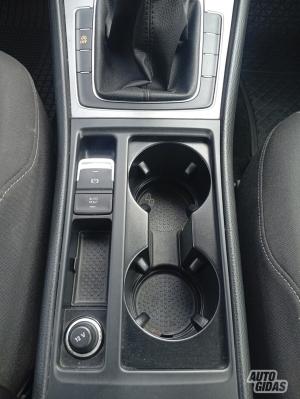 White Volkswagen Golf 2014 in Vilnius, with an engine capacity of 1.60 L and mileage of 254 thousand km for 5700 €, photo 22 on AUTOMOTO.COM.LV