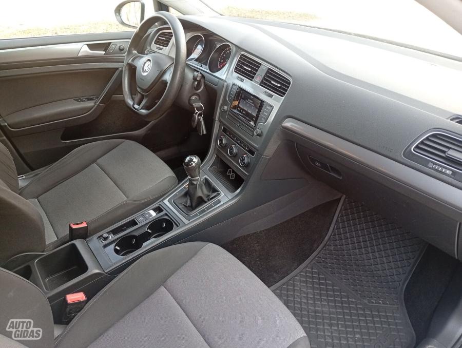 White Volkswagen Golf 2014 in Vilnius, with an engine capacity of 1.60 L and mileage of 254 thousand km for 5700 €, photo 14 on AUTOMOTO.COM.LV
