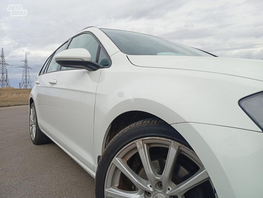 White Volkswagen Golf 2014 in Vilnius, with an engine capacity of 1.60 L and mileage of 254 thousand km for 5700 €, photo 11 on AUTOMOTO.COM.LV