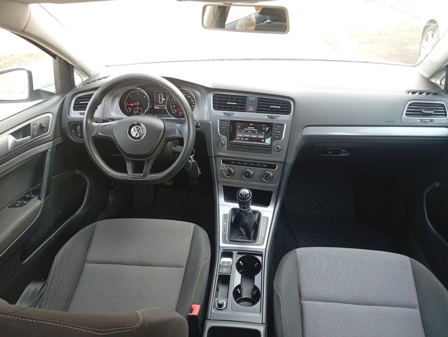 White Volkswagen Golf 2014 in Vilnius, with an engine capacity of 1.60 L and mileage of 254 thousand km for 5700 €, photo 16 on AUTOMOTO.COM.LV