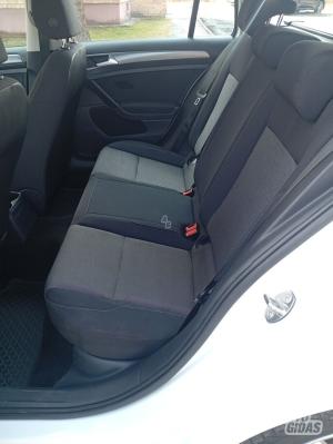 White Volkswagen Golf 2014 in Vilnius, with an engine capacity of 1.60 L and mileage of 254 thousand km for 5700 €, photo 25 on AUTOMOTO.COM.LV