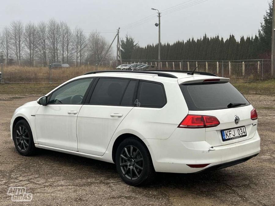 White Volkswagen Golf 2014 in Kedainiai, with an engine capacity of 1.40 L and mileage of 180 thousand km for 4200 €, photo 5 on AUTOMOTO.COM.LV