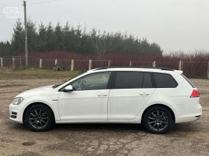 White Volkswagen Golf 2014 in Kedainiai, with an engine capacity of 1.40 L and mileage of 180 thousand km for 4200 €, photo 7 on AUTOMOTO.COM.LV