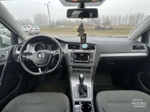 White Volkswagen Golf 2014 in Kedainiai, with an engine capacity of 1.40 L and mileage of 180 thousand km for 4200 €, photo 14 on AUTOMOTO.COM.LV