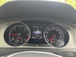 White Volkswagen Golf 2014 in Kaunas, with an engine capacity of 1.60 L and mileage of 291 thousand km for 5600 €, photo 13 on AUTOMOTO.COM.LV