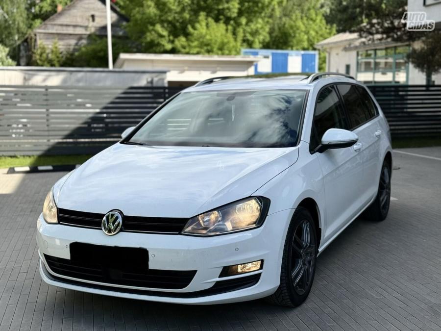 White Volkswagen Golf 2014 in Vilnius, with an engine capacity of 1.60 L and mileage of 358 thousand km for 5500 €, photo 6 on AUTOMOTO.COM.LV