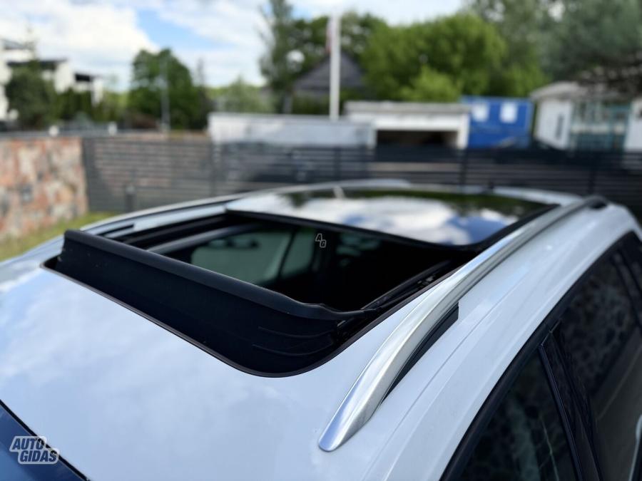 White Volkswagen Golf 2014 in Vilnius, with an engine capacity of 1.60 L and mileage of 358 thousand km for 5500 €, photo 14 on AUTOMOTO.COM.LV