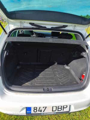 Balts Volkswagen Golf 2014 Tallina, ar dzinēja tilpumu 1.60 L un nobraukumu 301 tūkst. km par 6000 €, foto 8 vietnē AUTOMOTO.COM.LV