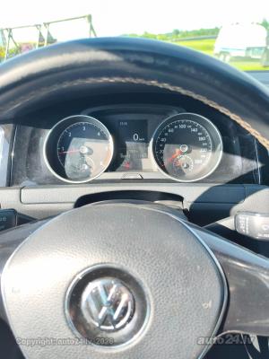 Balts Volkswagen Golf 2014 Tallina, ar dzinēja tilpumu 1.60 L un nobraukumu 301 tūkst. km par 6000 €, foto 10 vietnē AUTOMOTO.COM.LV