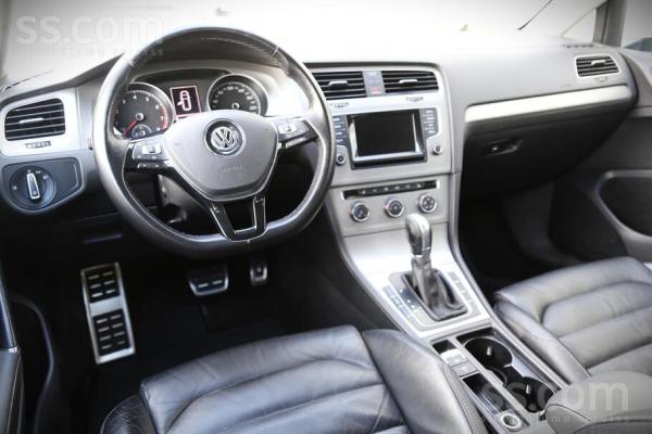 White Volkswagen Golf 2014 in Riga, with an engine capacity of 1.40 L and mileage of 317 thousand km for 3995 €, photo 7 on AUTOMOTO.COM.LV
