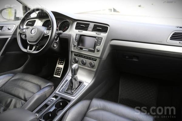 White Volkswagen Golf 2014 in Riga, with an engine capacity of 1.40 L and mileage of 317 thousand km for 3995 €, photo 9 on AUTOMOTO.COM.LV