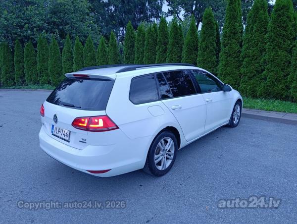 White Volkswagen Golf 2014 in Tallinn, with an engine capacity of 1.60 L and mileage of 309 thousand km for 3499 €, photo 5 on AUTOMOTO.COM.LV