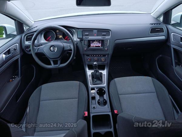 White Volkswagen Golf 2014 in Tallinn, with an engine capacity of 1.60 L and mileage of 309 thousand km for 3499 €, photo 6 on AUTOMOTO.COM.LV
