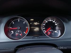 Белый Фольксваген Гольф 2014 в Таллин, объемом двигателя 1.60 л и пробегом 309 тыс. км за 3499 €, фото 13 на AUTOMOTO.COM.LV