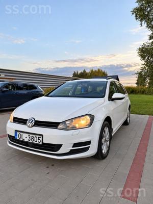 White Volkswagen Golf 2014 in Riga, with an engine capacity of 1.20 L and mileage of 86 thousand km for 5700 €, photo 3 on AUTOMOTO.COM.LV