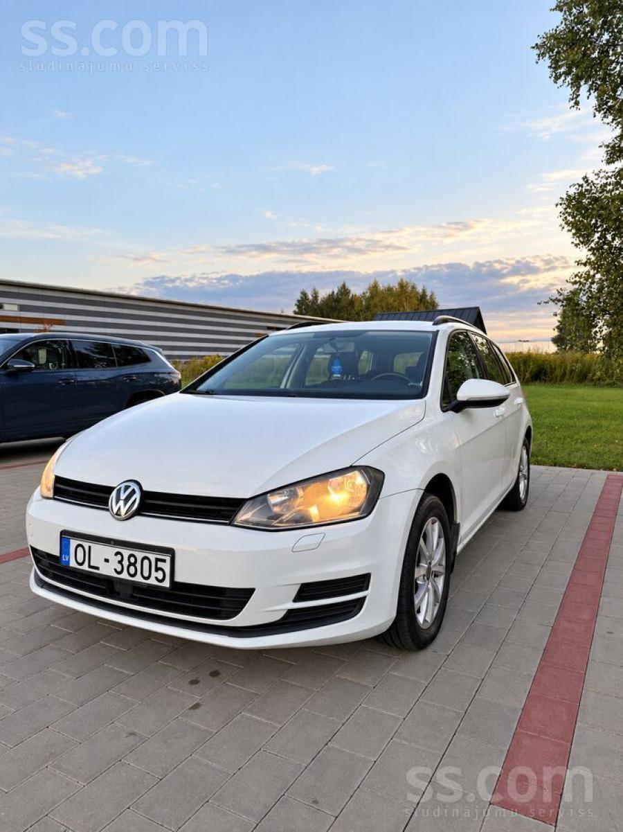 White Volkswagen Golf 2014 in Riga, with an engine capacity of 1.20 L and mileage of 86 thousand km for 5700 €, photo 3 on AUTOMOTO.COM.LV