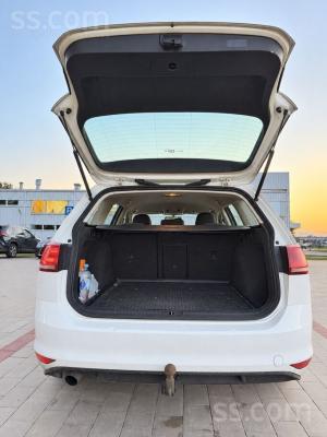 White Volkswagen Golf 2014 in Riga, with an engine capacity of 1.20 L and mileage of 86 thousand km for 5700 €, photo 12 on AUTOMOTO.COM.LV