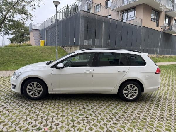 White Volkswagen Golf 2014 in Vilnius, with an engine capacity of 1.40 L and mileage of 290 thousand km for 3700 €, photo 5 on AUTOMOTO.COM.LV