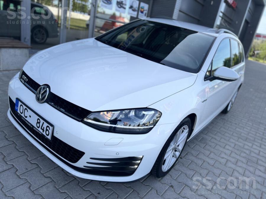 White Volkswagen Golf 2015 in Jekabpils, with an engine capacity of 2.00 L and mileage of 292 thousand km for 11300 €, photo 8 on AUTOMOTO.COM.LV