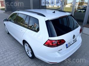 White Volkswagen Golf 2015 in Jekabpils, with an engine capacity of 2.00 L and mileage of 292 thousand km for 11300 €, photo 9 on AUTOMOTO.COM.LV