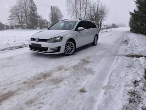 White Volkswagen Golf 2015 in Kaunas, with an engine capacity of 2.00 L and mileage of 304 thousand km for 7999 €, photo  on AUTOMOTO.COM.LV