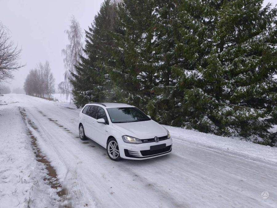 Белый Фольксваген Гольф 2015 в Каунас, объемом двигателя 2.00 л и пробегом 304 тыс. км за 7999 €, фото 5 на AUTOMOTO.COM.LV