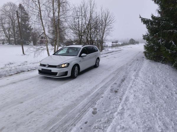 Balts Volkswagen Golf 2015 Kauņa, ar dzinēja tilpumu 2.00 L un nobraukumu 304 tūkst. km par 7999 €, foto 6 vietnē AUTOMOTO.COM.LV
